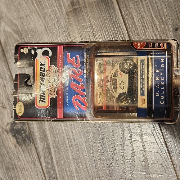matel matchbox | Toys | Nwt 999 Matchbox Collectibles Dare Bellevue ...